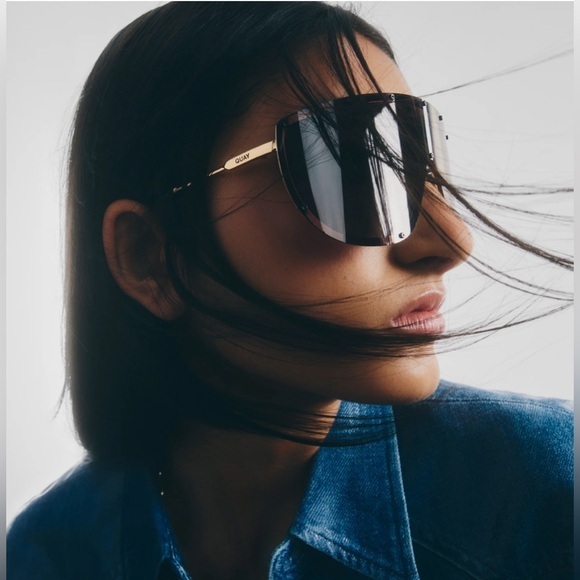 Quay Australia Accessories Nwt Quay Australia Womens Sunglasses On Set Gold Frame Black Lens